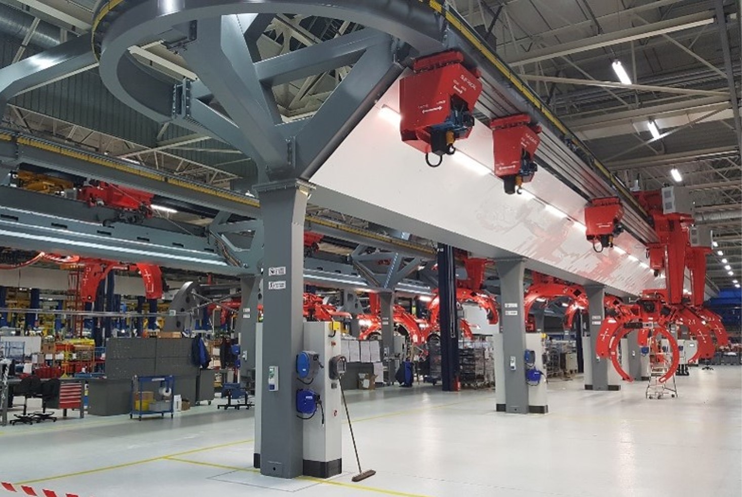 Pulse Line : Double Ligne d'Assemblage de Moteur Leap - eXcent ...